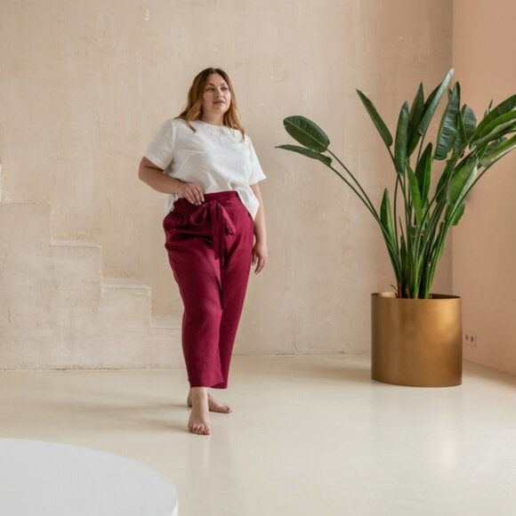 Reitmans | Pants & Jumpsuits | Reitmans Red Tapered Paperbag Linen ...
